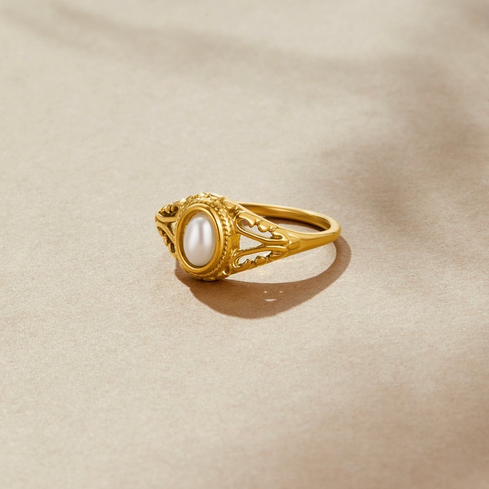 Royal - Vintage Pearl Ring – Mae's Boutique